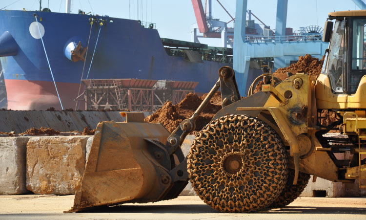 ¿Cómo realizar el transporte marítimo de una excavadora? - Logisber